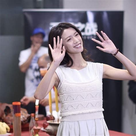 与31岁tvb视后合作！黄宗泽被指有艳福，回应：她算什么艳福谢天华电影蔡思贝