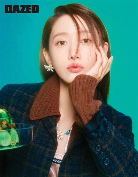 Tetap Cantik Meski Tampil Nyentrik Intip Pemotretan Majalah Dazed Korea Yoona Snsd Bersama Miu