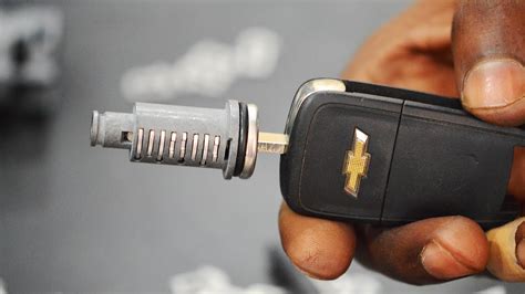 Chevrolet Cruze Door Lock Assembling - YouTube