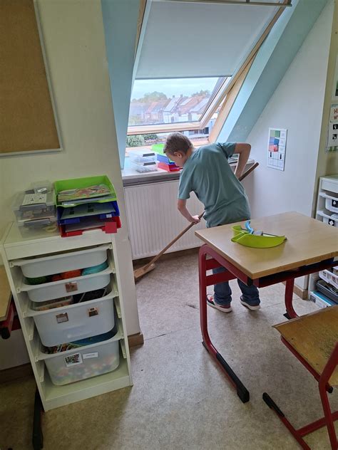 De Klas Van Juf Isabelle Opgeruimd Staat Netjes