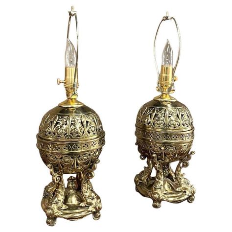 Pair Of 19th Century Imari Napoleon Iii Period Oil Lanterns For Sale At