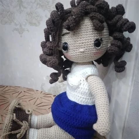 خرید و قیمت عروسک دختر مو فرفری،قد حدود 30 سانت طراحی دست وپا مثل