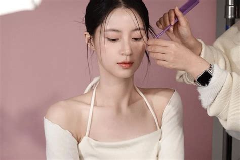 Terlihat Cantik Natural Tutorial Make Up Flawless Ala Cewek Korea Kbeonlineid