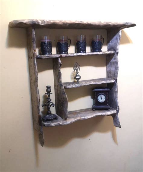 Битова етажерка за механа Аксесоари Пловдив Битова етажерка изработена от масивно дърв