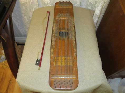 Antique Ukelin 16 String Musicial Instrument Circa 1920s With Bow