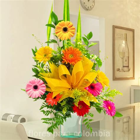 Tipos De Arreglos Florales Con Diferentes Formas Y Colores