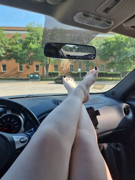 Ticklish Princess On Twitter Rt Ticklishkai What Would You Do If You Were Walking By And