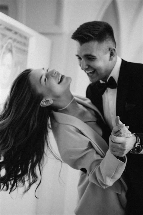 Фотосессия для пары свадебная муж и жена улыбки Couple Aesthetic Cute Couples Love Story
