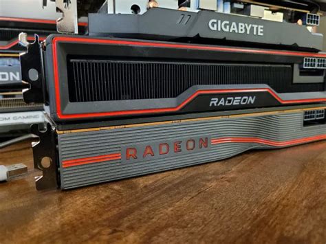 radeon software 21 30 pro vs mesa 21 3 devel linux 5 15 gaming