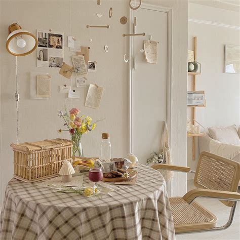 ‘가을 그리고 봄 On Instagram 5월의 끝자락🍃 홈카페 온더테이블 홈스타그램 홈스타일링 홈데코 거실인테리어 살림 신혼집인테리어