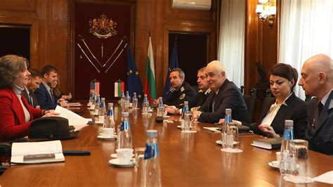 Министър Запрянов разговаря с временния посланик на САЩ у нас Новини бг