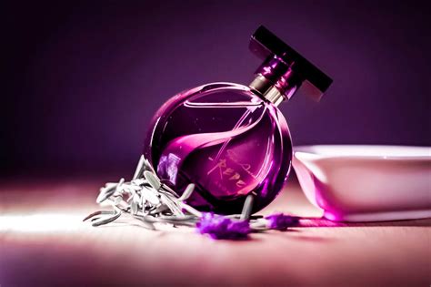 AVON - FAR AWAY REBEL EDP - Unlimited beauty