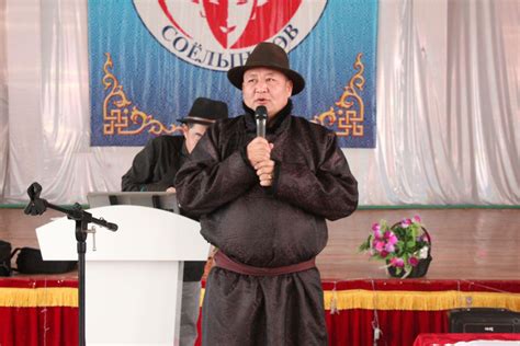 Үндсэн хуулийн өдрийг тэмдэглэн өнгөрүүллээ