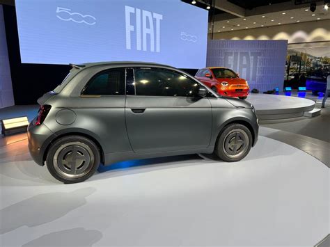 In A World Of Trucks And Suvs Fiat Teases Small Ev For North America Trendradars