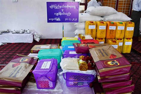 ဒုတိယဗိုလ်ချုပ်ကြီးလူအေးနှင့် တာဝန်ရှိသူများ ရခိုင်ပြည်နယ်အစိုးရအဖွဲ့မ