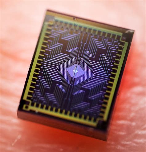 Intel's New Chip to Advance Silicon Spin Qubit Research for Quantum ...