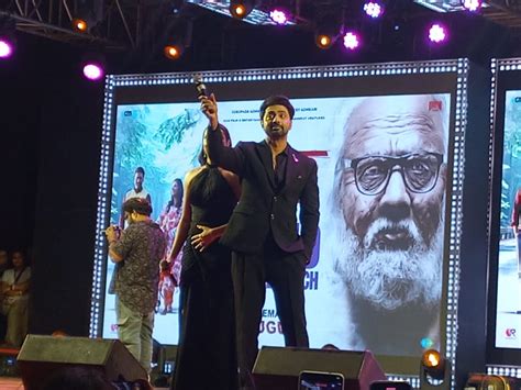 Dev Subhashree আমি তো ব্লক করিনিকে ইনস্টা ব্লক করেছিল আমাকে