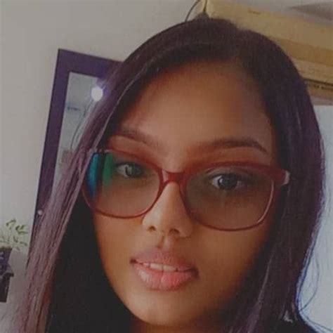 Bihinsa De Silva - Saleswoman and Accountant - Bold.pro