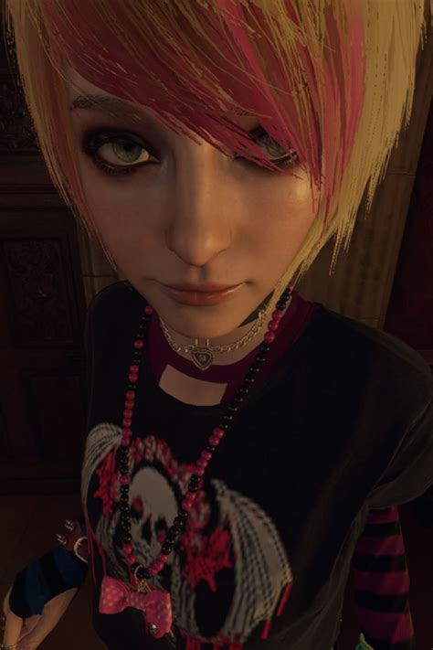 Emo Ashley Stare Resident Evil Funny Ashley Graham Resident Evil