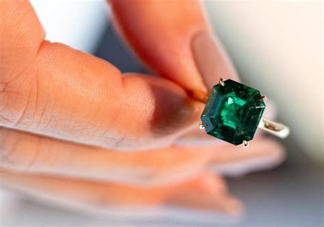 1622 წელს ჩაძირულ გემზე ნაპოვნი ბეჭედი აუქციონზე 1 2 მილიონად გაიყიდა • Forbes Georgia