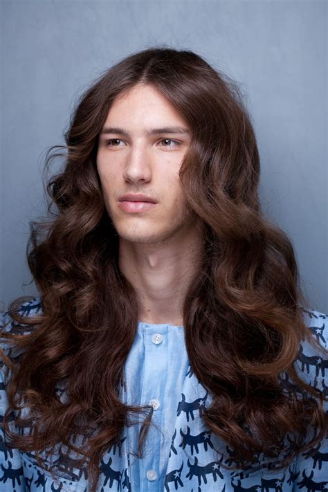 Reinaldo Berthoti Backstage Images From Fashion Rio And Spfw Portrait