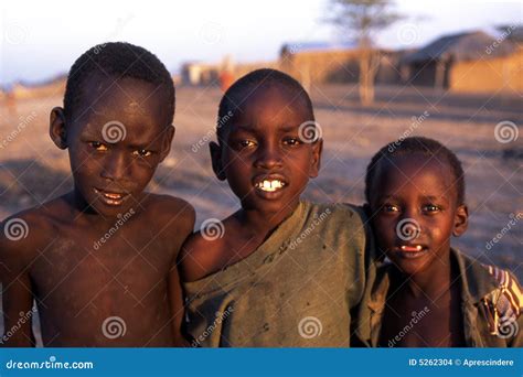 Ragazzi Africani Immagine Stock Editoriale Immagine Di Nero 5262304