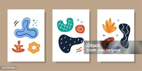 손으로 그린 유기적 인 모양으로 템플릿 컬렉션을 덮으십시오 벡터 일러스트 레이 션 0명에 대한 스톡 벡터 아트 및 기타 이미지