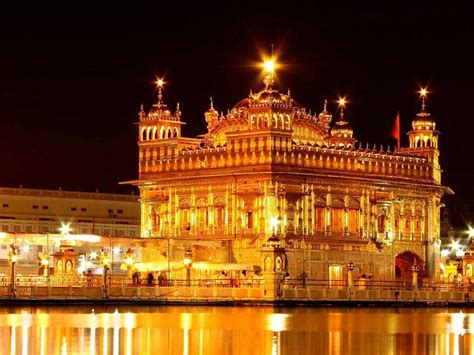 Golden Temple At Night Wallpaper