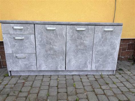 Кухня низ сіра на 3 відділення із стільницею робочою поверхнею 2 990 грн Кухонні меблі