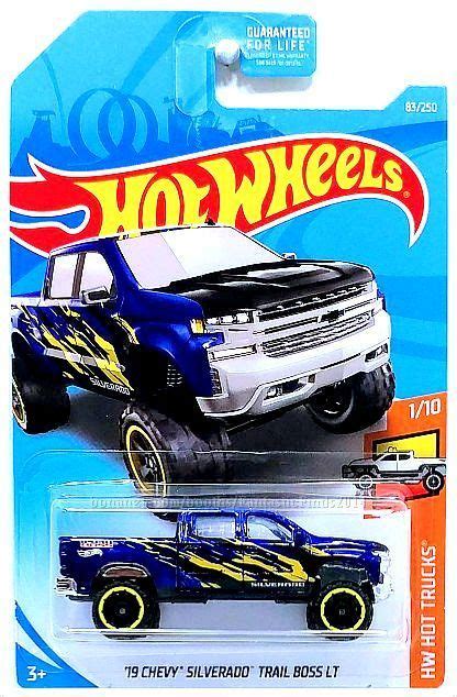 Hot Wheels 19 Chevy Silverado Trail Boss Lt 19 Hot Trucks 110