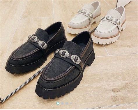 Initial White Chunk Loafer 女裝 鞋 Loafers Carousell