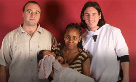 نهێنی و چیرۆکی وێنەکانی مێسی لەگەڵ لامین یامال ئاشکرابوو Yariga