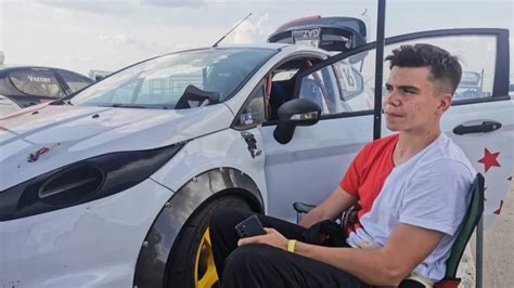 Tânărul Pilot Andrei Daniel Caimac Îmbunătățirile Mașinii Se Fac Pe Banii Părinților Sport