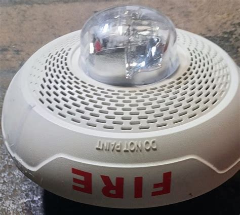 System Sensor Spscwl White Ceiling Speaker Strobe With Mounting Plate