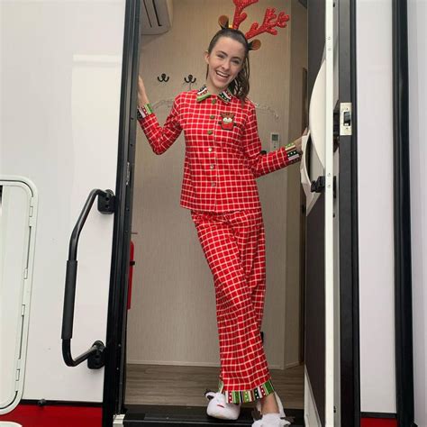 Luans Christmas Pajamas By Samdrawsstuff123 On Deviantart