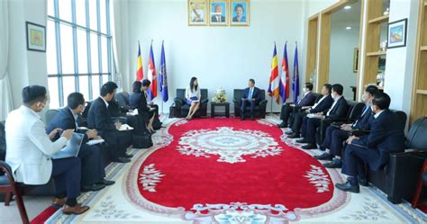 ឯកឧត្តម ស៊ុន ចាន់ថុល អនុញ្ញាតឱ្យគណៈប្រតិភូ វិទ្យាស្ថានកំណើនបៃតងសកល ចូលជួបពិភាក្សាការងារ