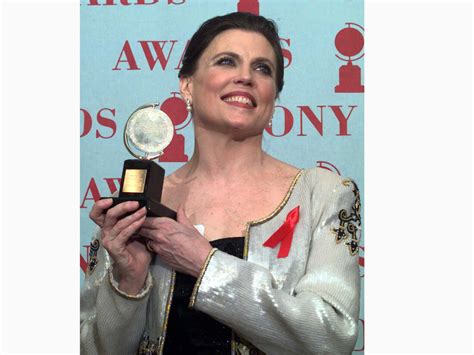 Actress Dancer Choreographer Ann Reinking Dies At 71 Npr