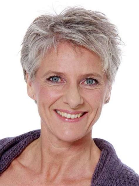 35 Modern Short Grey Hair For Trendy Girls Hairstylecamp