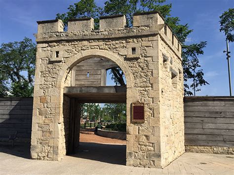 Historic Sites Of Manitoba Upper Fort Garry 130 Main Street Winnipeg