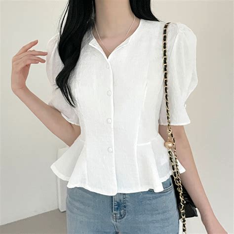 아이블링 러블리 허리라인 라운드 넥 단추 프릴 퍼프 슬리브 플리츠 자가드 패턴 블라우스 셔츠 3color