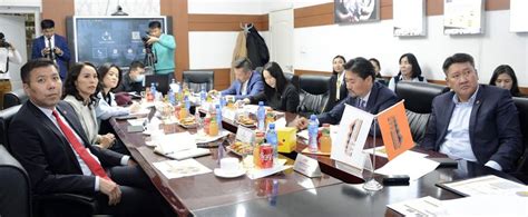 Төсвийн байнгын хорооны гишүүд “Эрдэнэс Тавантолгой” Хк ийн үйл ажиллагаатай танилцав ТАС МН