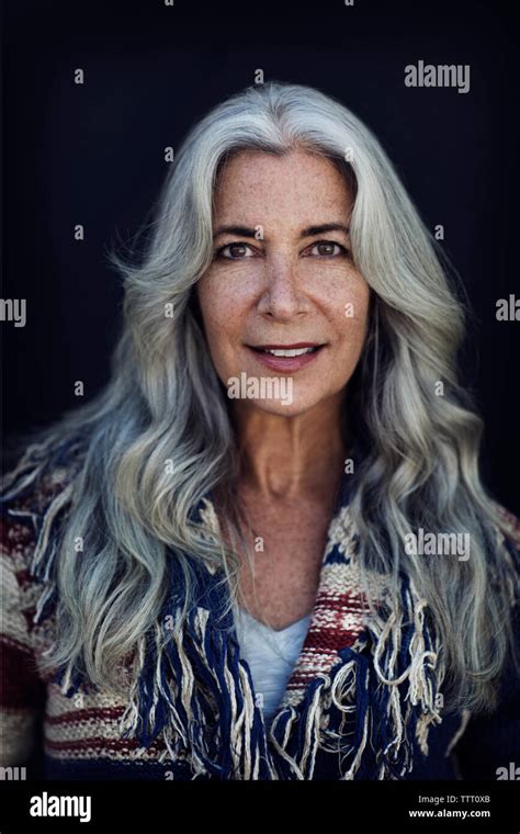 Sch Ne Reife Frauen Fotos Und Bildmaterial In Hoher Aufl Sung Alamy