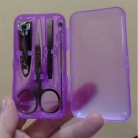 Jual Gunting Kuku Set Isi 4 Menicure Pedicure Meni Pedi Set Isi 4 Dengan Box Di Seller