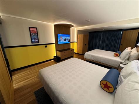 Photos Video Tour A 1 Bedroom Suite In Pixar Place Hotel At