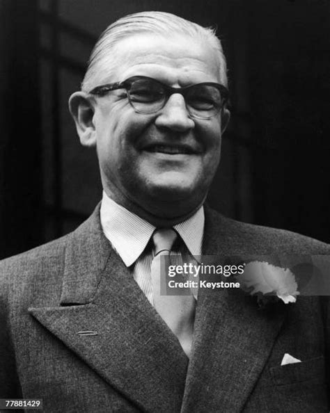 Sir Archibald Mcindoe Photos And Premium High Res Pictures Getty Images