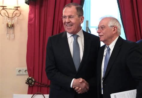 Отношенията на ЕС с Русия са подложени на силен натиск Lupa Bg