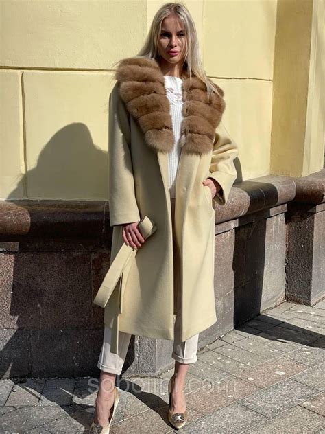 Пальто кашемірове з хутром куниця індивідуальні пошиття продаж ціна у Києві Жіночі пальта