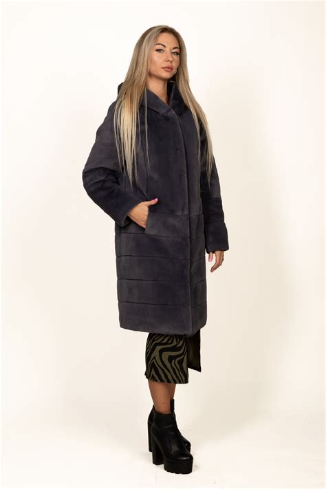 Шуба з еко хутра сіра з капюшоном довга Світ Шкіри та Хутра