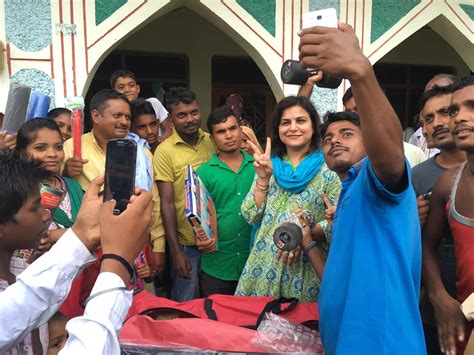 Mahalakshmi Foundation प्रवासी मजदूर और राजनीति। दोस्तों मैं एक कहानी शेयर कर रहा हूँ इससे