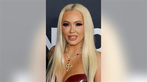 Jelly Rolls Wife Bunnie Xo Opens Up About Addiction And Sobriety